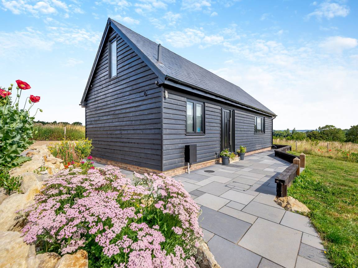 Cottage ∙ 1 Bedroom ∙ 4 Guests - Maidstone