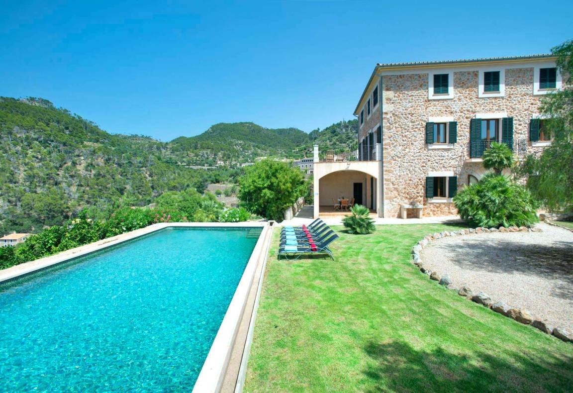 Villa ∙ 4 Bedrooms ∙ 8 Guests - Banyalbufar
