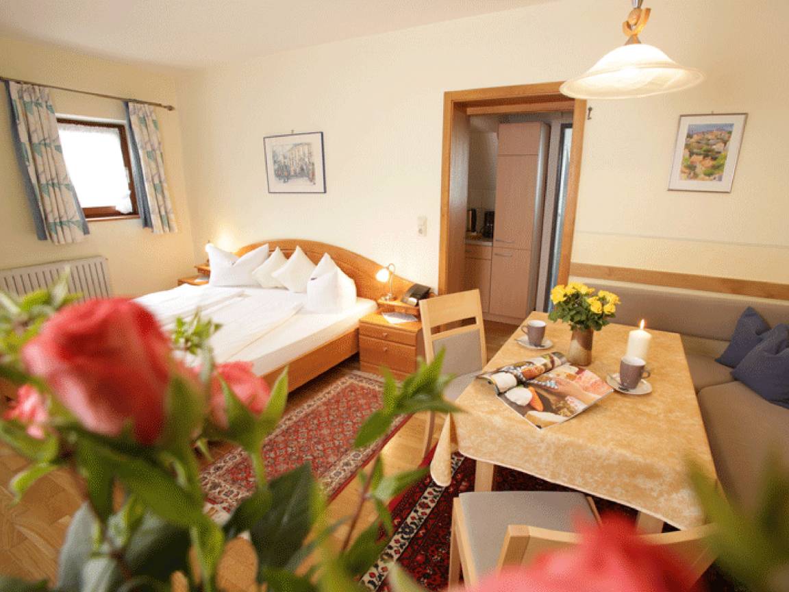 41 M² Ferienwohnung ∙ 4 Gäste - Taching am See