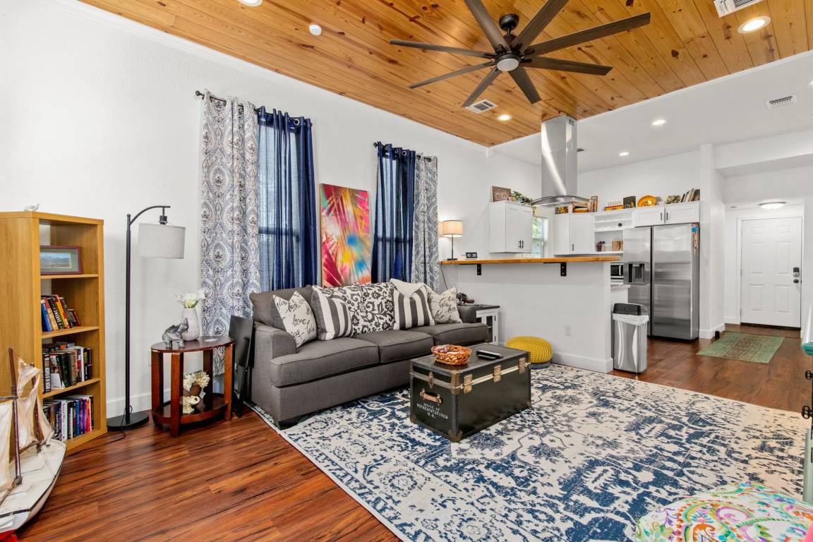 121 M² House ∙ 3 Bedrooms ∙ 6 Guests - Highland Hills - San Antonio