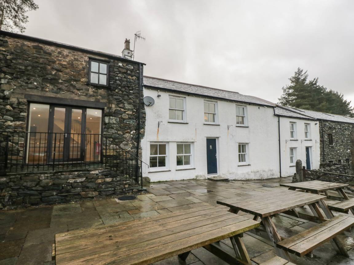 Cottage ∙ 7 Bedrooms ∙ 16 Guests - Dumfries and Galloway
