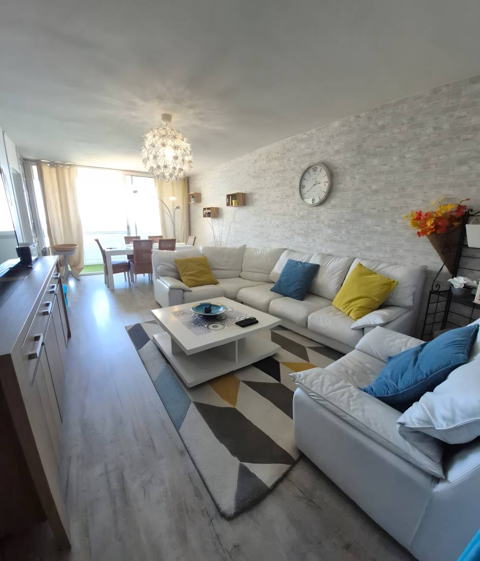 100 M² Appartement ∙ 4 Chambres ∙ 7 Personnes - Angers