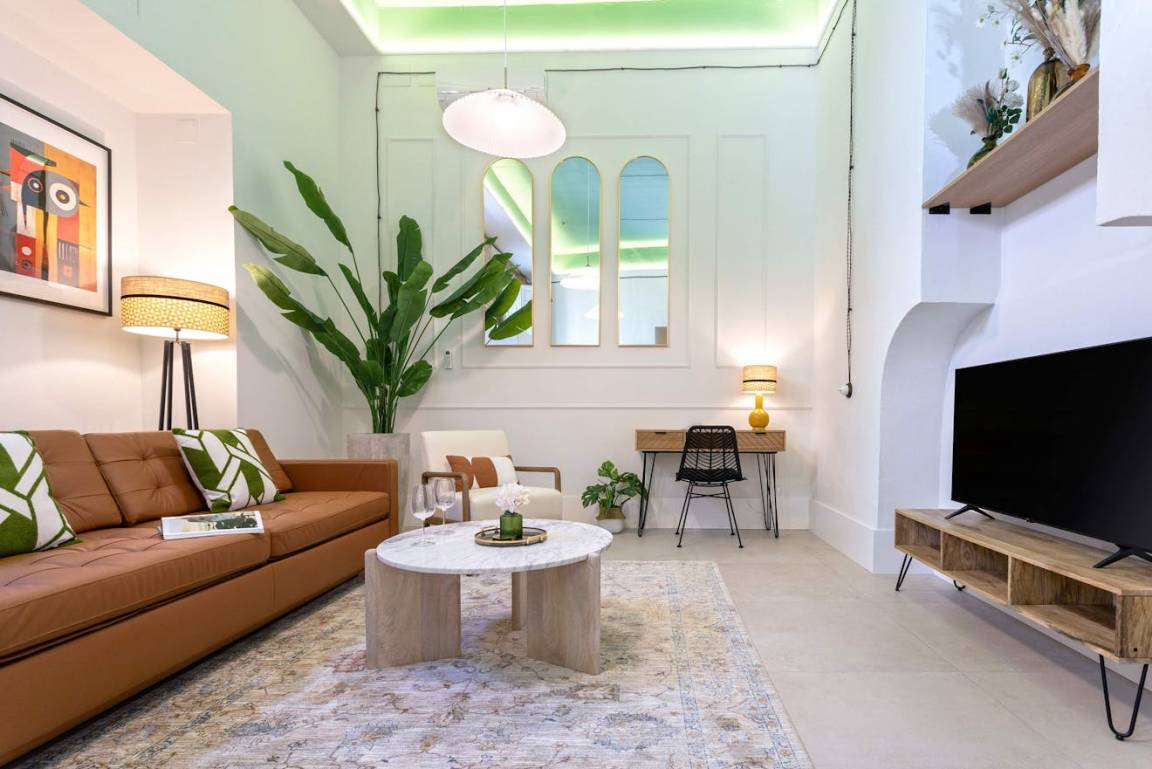 57 M² Apartment ∙ 1 Bedroom ∙ 4 Guests - Seville