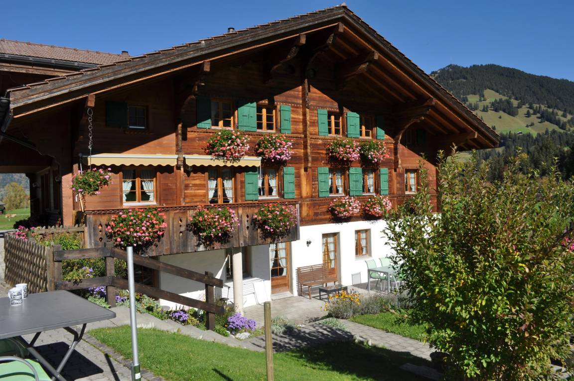 42 M² Appartement ∙ 2 Chambres ∙ 4 Personnes - Saanen