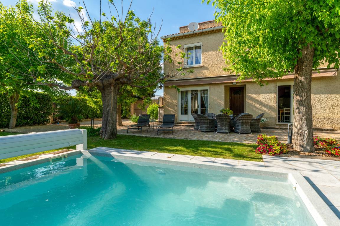 120 M² Maison De Vacances ∙ 3 Chambres ∙ 6 Personnes - Pernes-les-Fontaines