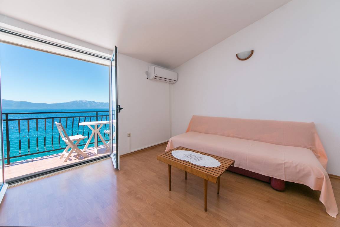38 M² Ferienwohnung ∙ 1 Schlafzimmer ∙ 4 Gäste - Drvenik