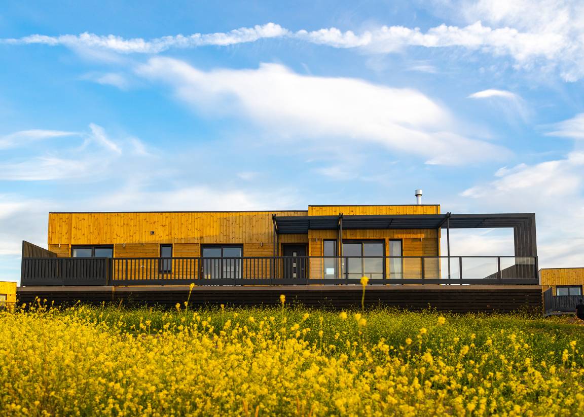 Chalet ∙ 4 Bedrooms ∙ 8 Guests - Porthtowan