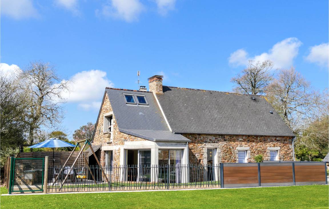 112 M² Maison De Vacances ∙ 2 Chambres ∙ 6 Personnes - Centrale EDF