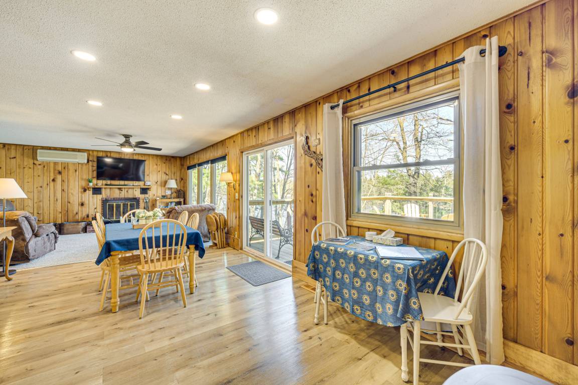 195 M² Cottage ∙ 4 Bedrooms ∙ 11 Guests - Rice Lake, WI