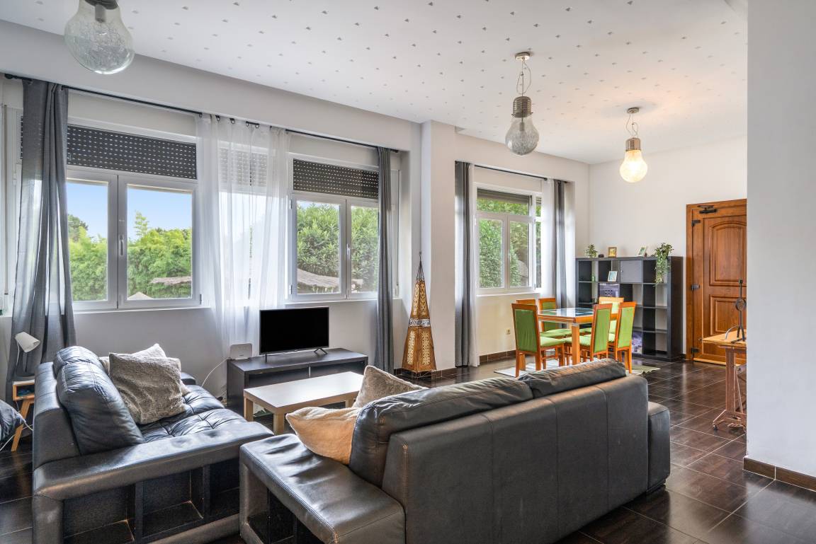144 M² Casa ∙ 2 Habitaciones ∙ 6 Huéspedes - Arenas de San Pedro