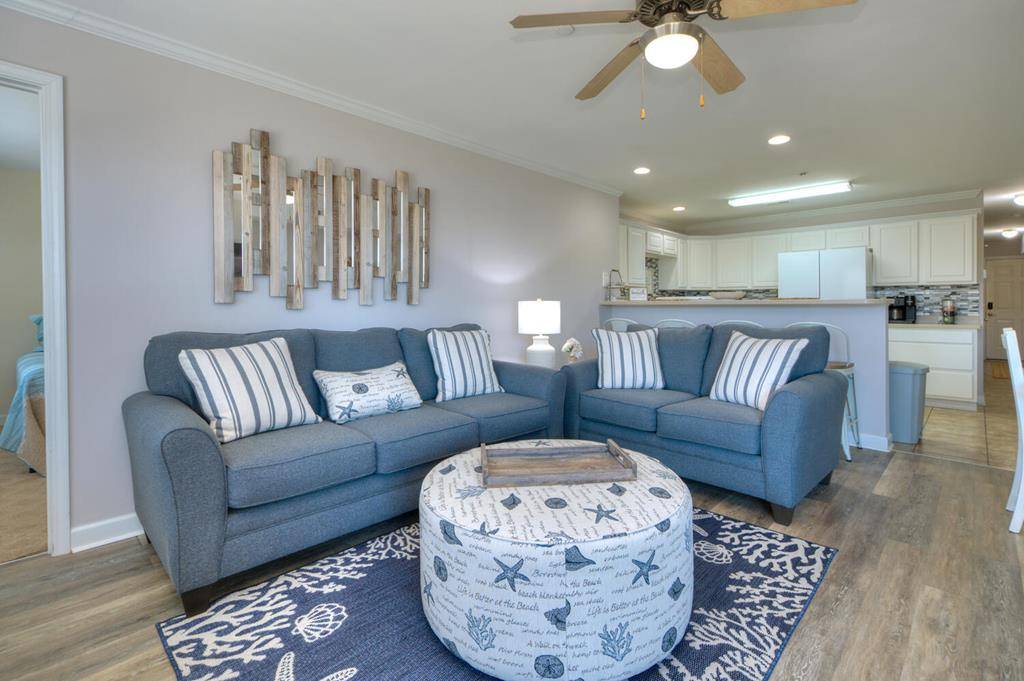 Condo ∙ 3 Bedrooms ∙ 9 Guests - Oak Island, NC