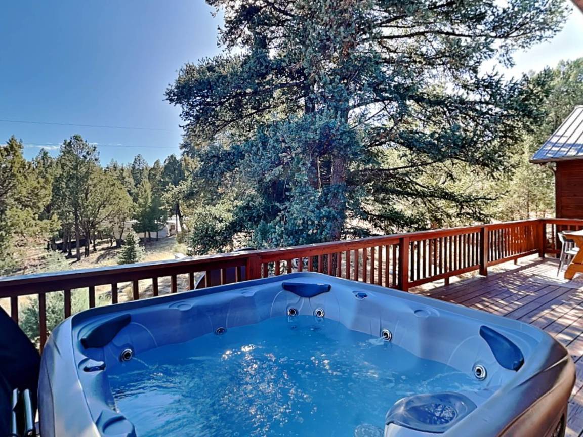 186 M² Cabin ∙ 3 Bedrooms ∙ 8 Guests - Ruidoso, NM