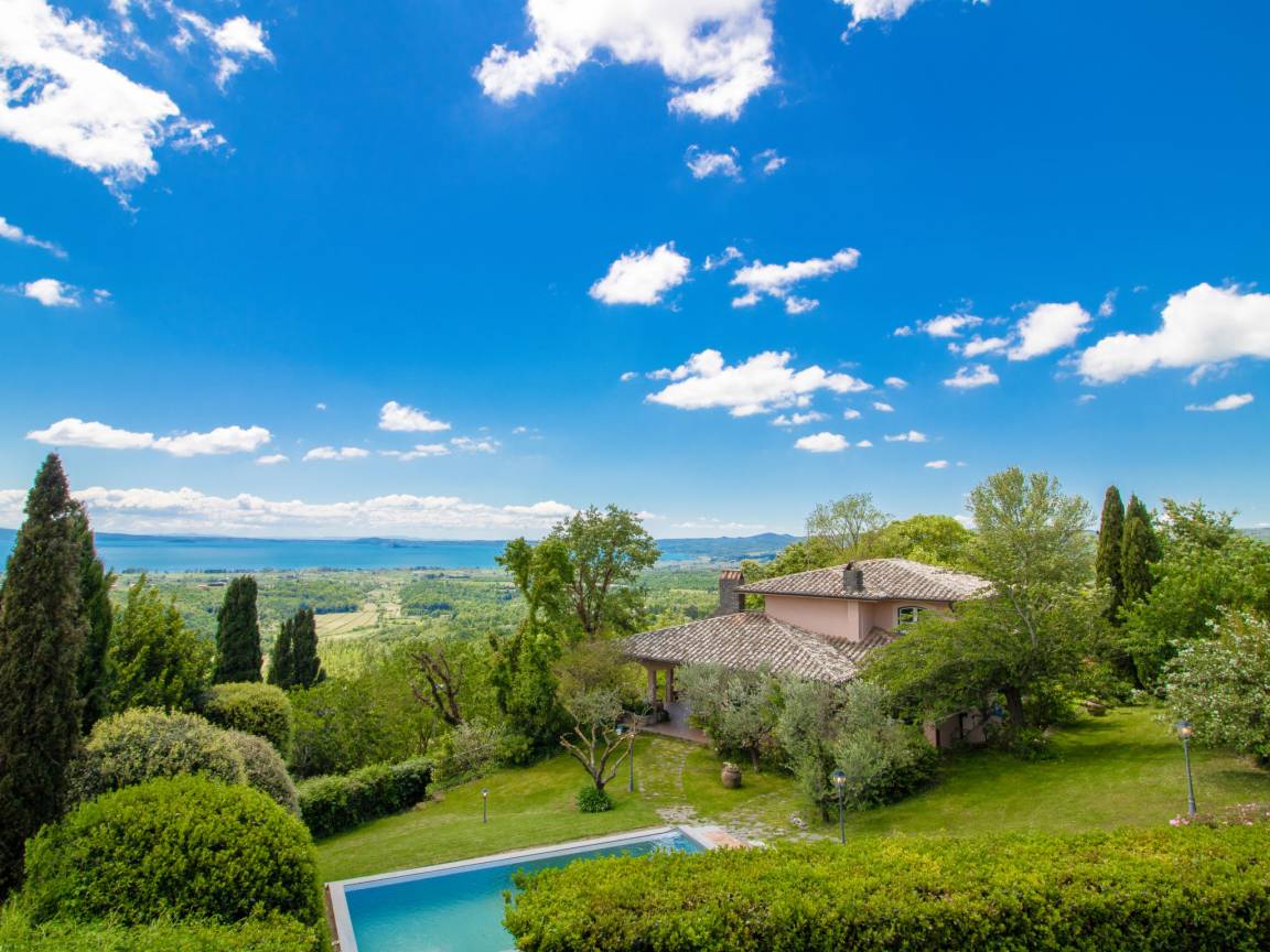 500 M² Huis ∙ 4 Slaapkamers ∙ 7 Gasten - Bolsena