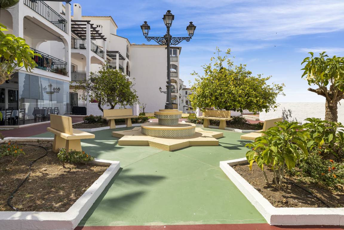 75 M² Apartamento ∙ 2 Habitaciones ∙ 4 Huéspedes - Calahonda