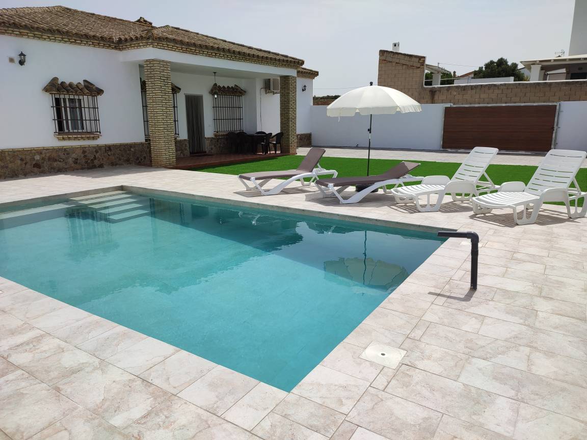 90 M² Casa ∙ 2 Habitaciones ∙ 6 Huéspedes - Conil de la Frontera