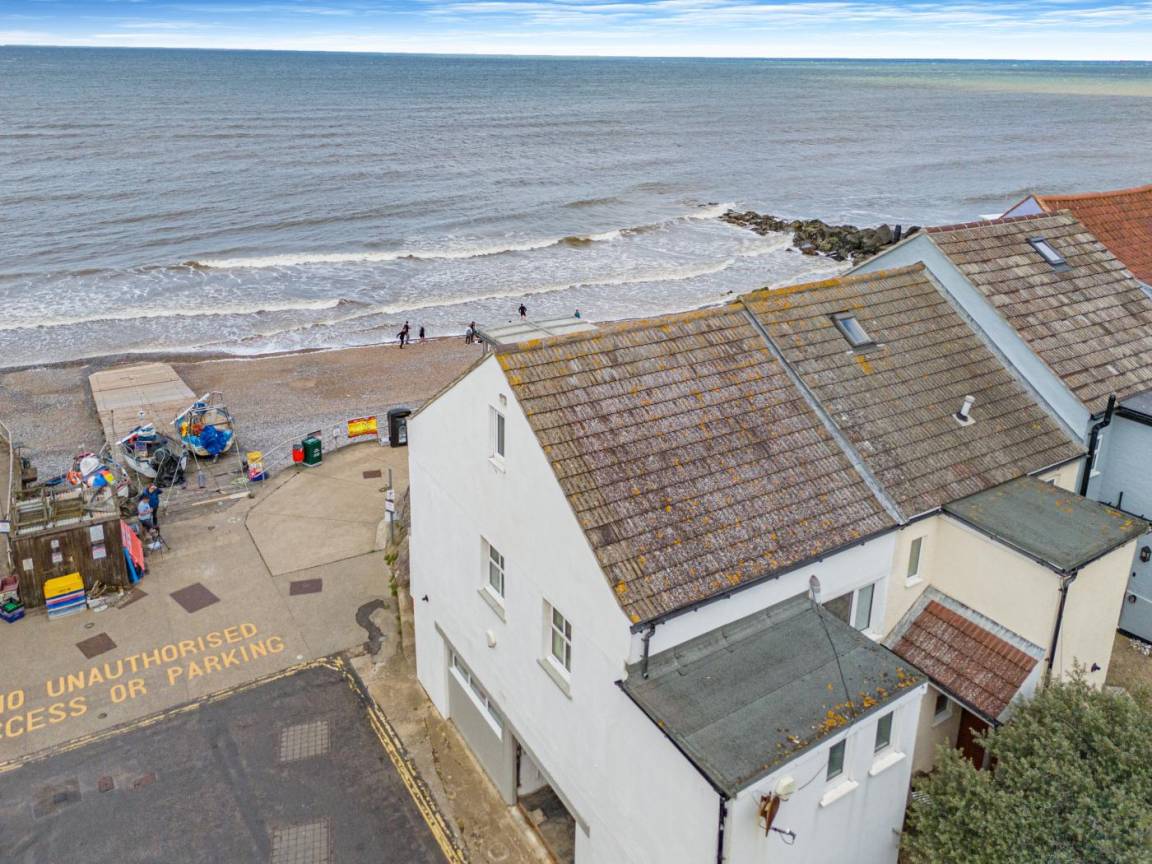 Cottage ∙ 3 Bedrooms ∙ 6 Guests - Sheringham