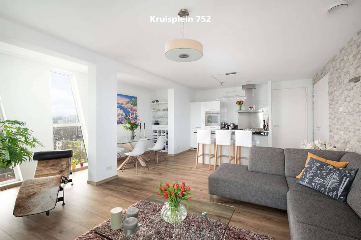 80 M² Apartment ∙ 2 Bedrooms ∙ 3 Guests - Schiedam