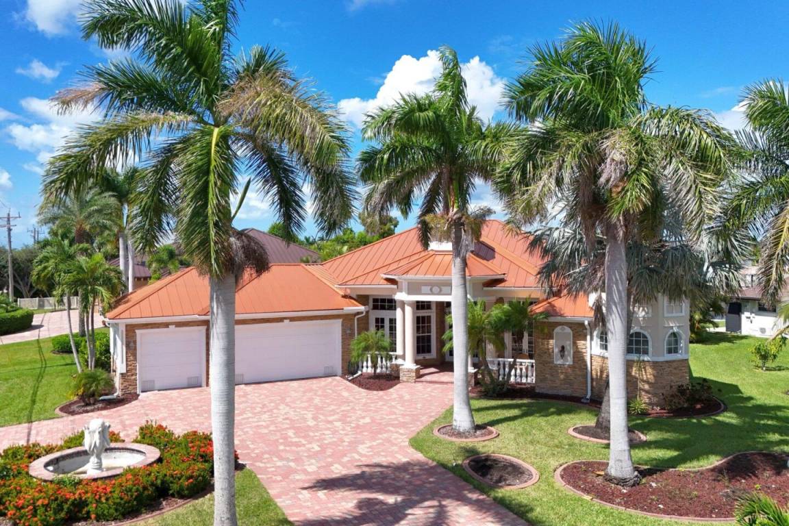 241 M² Vivenda ∙ 4 Quartos ∙ 6 Hóspedes - Cape Coral, FL