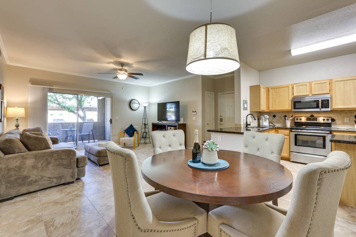 96 M² Apartment ∙ 2 Bedrooms ∙ 5 Guests - Phoenix Zoo, Phoenix