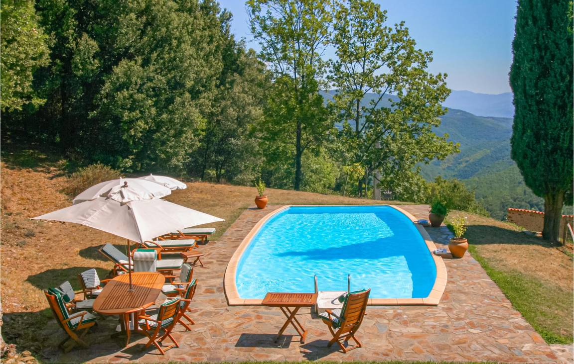 220 M² Maison De Vacances ∙ 3 Chambres ∙ 6 Personnes - Arles-sur-Tech