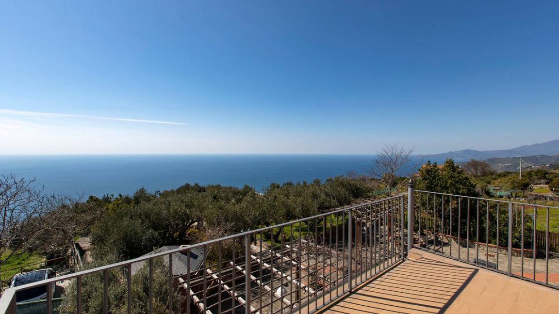 132 M² Talo ∙ 4 Makuuhuonetta ∙ 6 Vierasta - Pisciotta