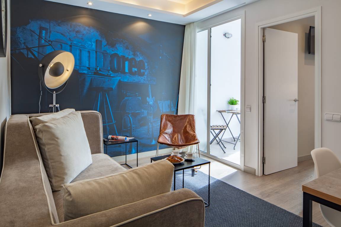 50 M² Apartamento ∙ 2 Habitaciones ∙ 4 Huéspedes - Barcelona