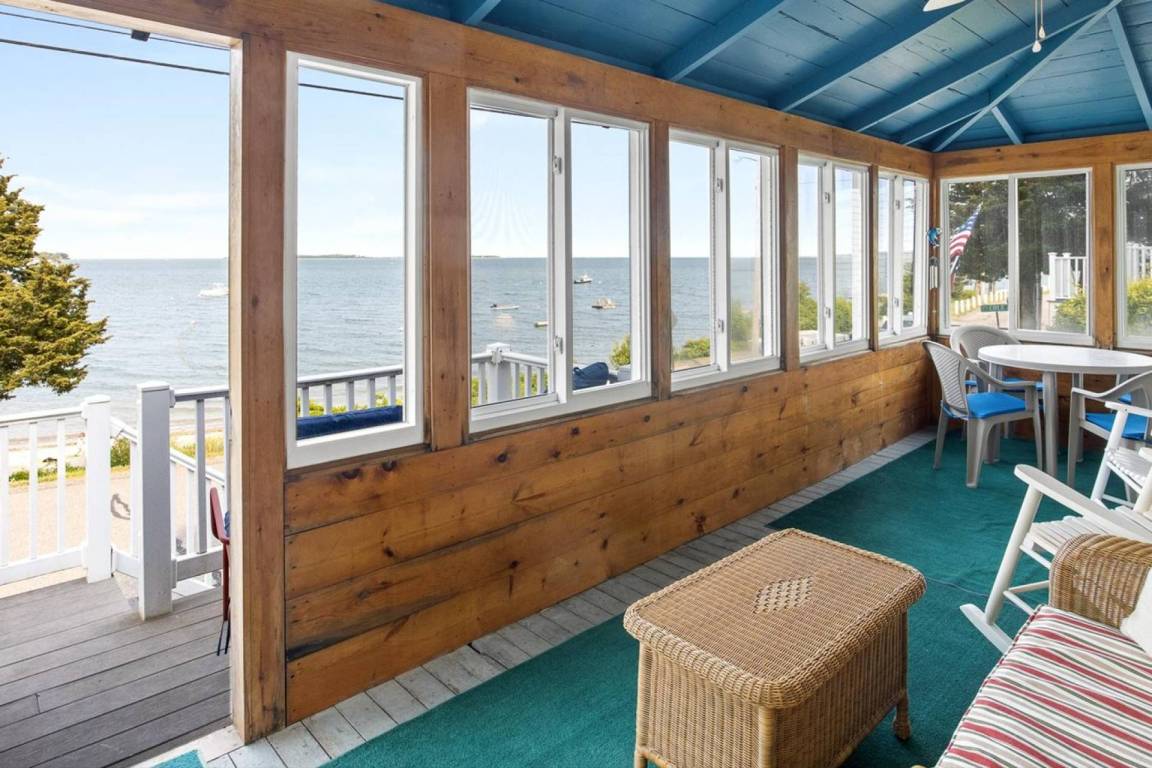 102 M² House ∙ 3 Bedrooms ∙ 8 Guests - Halifax, MA