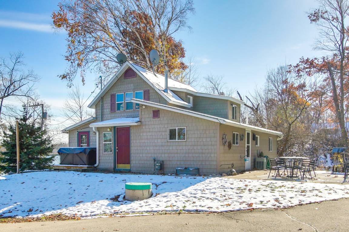 105 M² Cottage ∙ 3 Bedrooms ∙ 8 Guests - Wisconsin