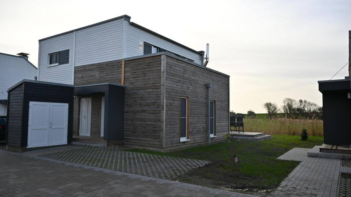 75 M² Ferienhaus ∙ 2 Schlafzimmer ∙ 4 Gäste - Butjadingen