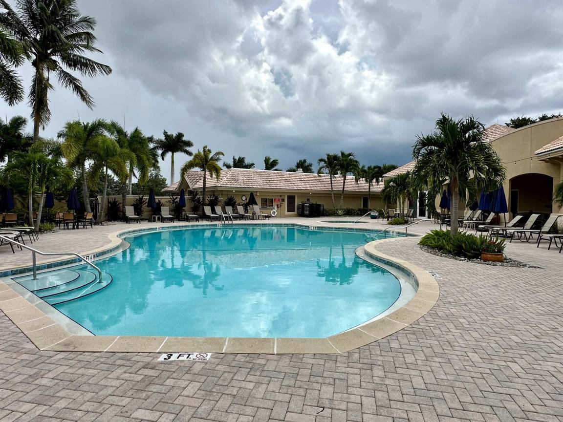 102 M² House ∙ 2 Bedrooms ∙ 5 Guests - Bonita Springs, FL