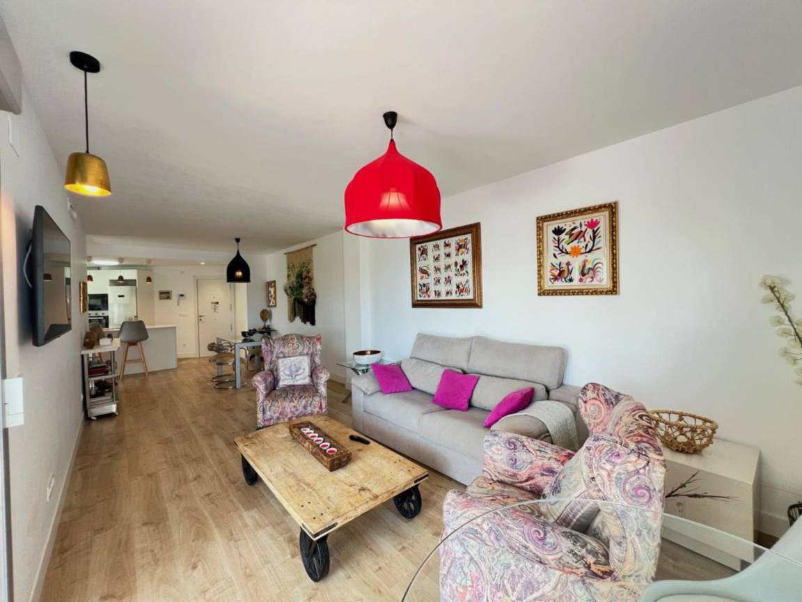 91 M² Apartamento ∙ 2 Habitaciones ∙ 5 Huéspedes - Salobreña