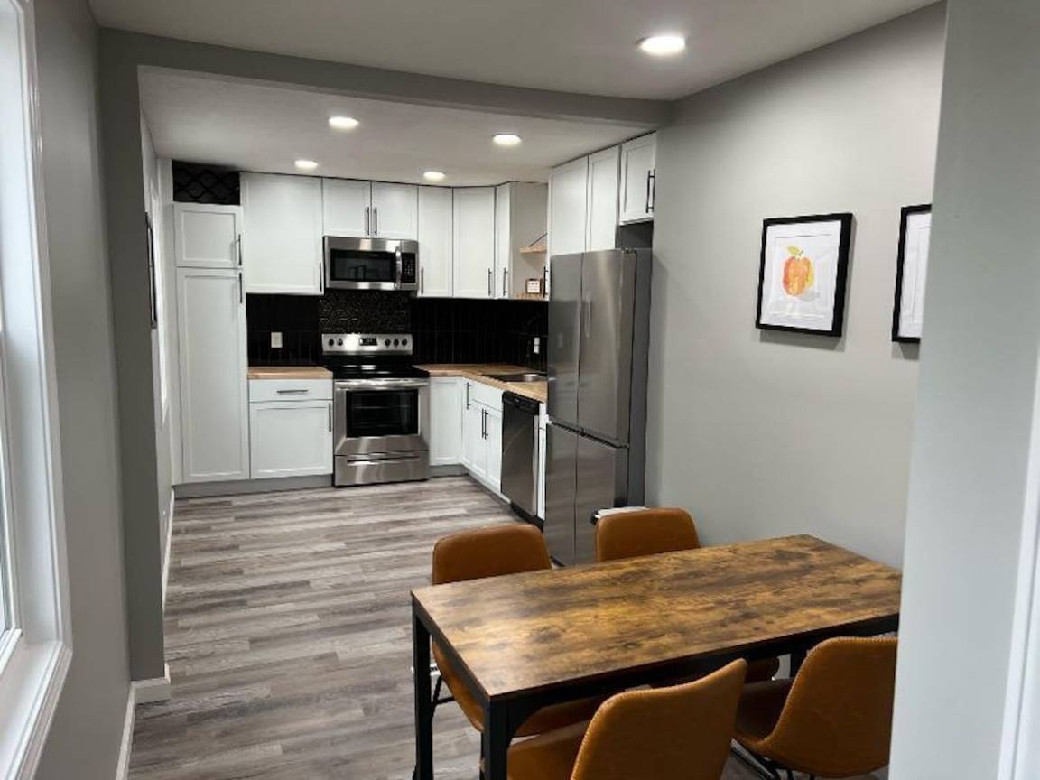 House ∙ 3 Bedrooms ∙ 6 Guests - Lafayette, IN