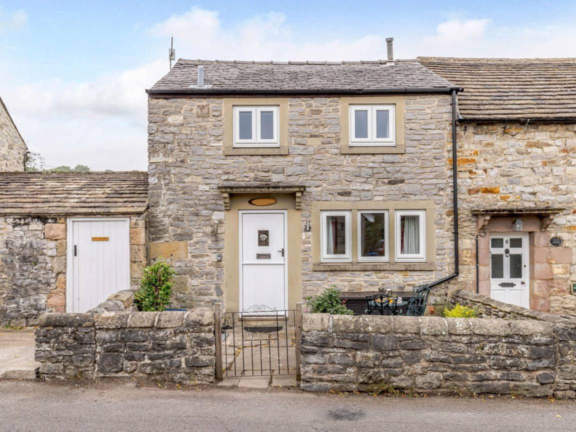 Cottage ∙ 2 Bedrooms ∙ 3 Guests - Tideswell