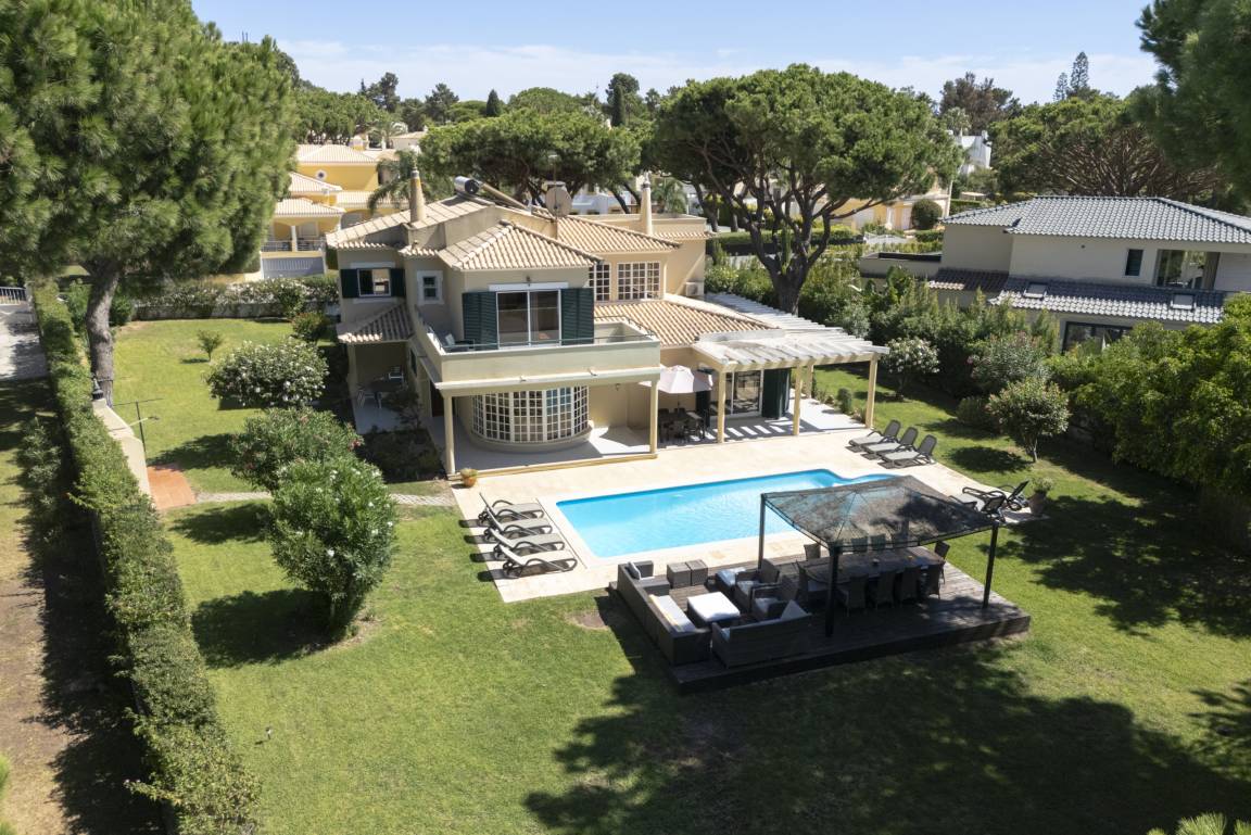 289 M² Villa ∙ 7 Bedrooms ∙ 14 Guests - Quarteira
