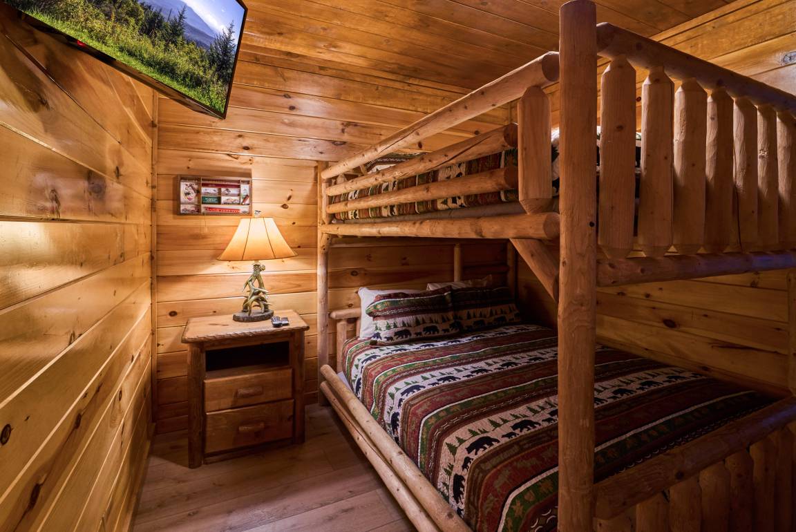 269 M² House ∙ 4 Bedrooms ∙ 12 Guests - Gatlinburg, TN