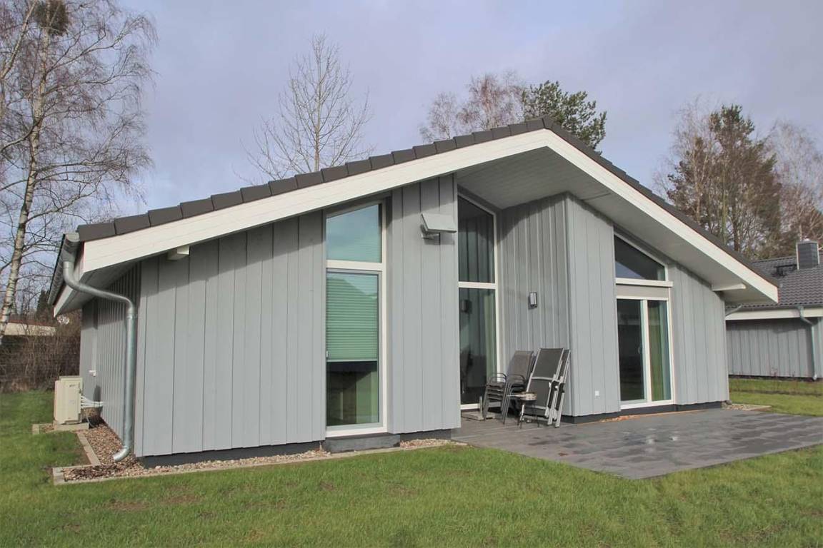 77 M² Ferienhaus ∙ 2 Schlafzimmer ∙ 4 Gäste - Mecklenburgische Seenplatte