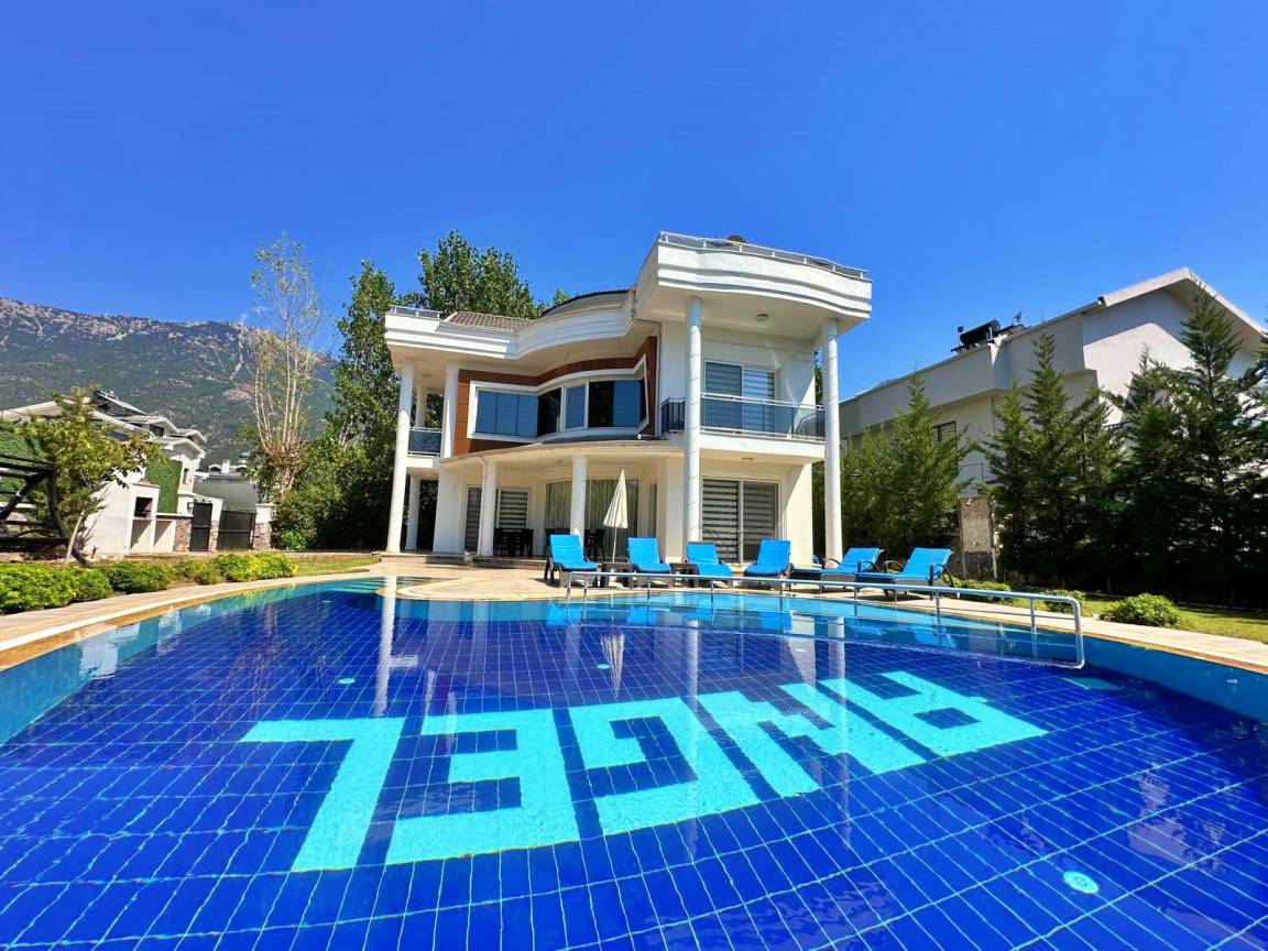 Villa ∙ 4 Bedrooms ∙ 8 Guests - Hisarönü