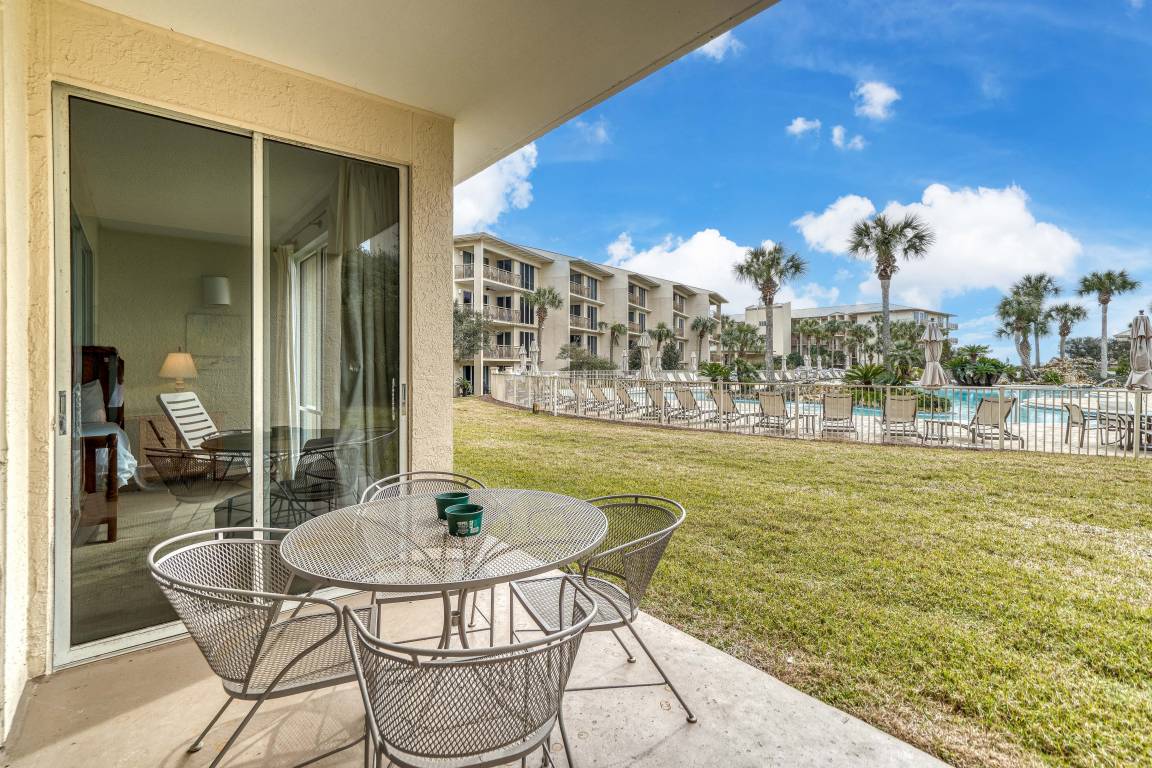 111 M² Condo ∙ 2 Bedrooms ∙ 6 Guests - Rosemary Beach, FL