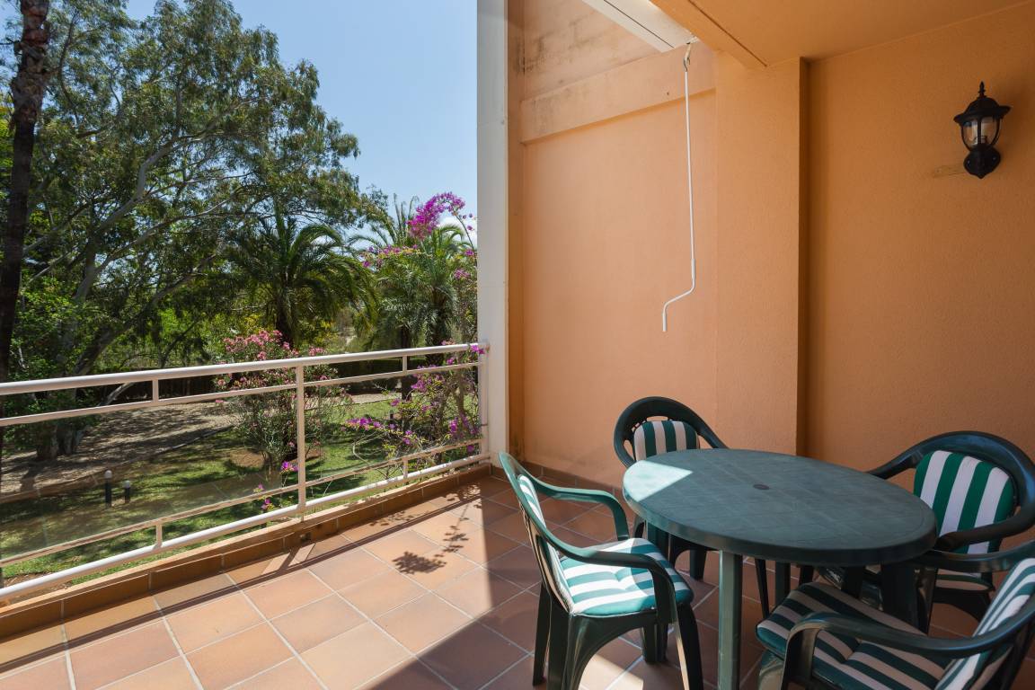 75 M² Apartamento ∙ 2 Habitaciones ∙ 4 Huéspedes - Pego