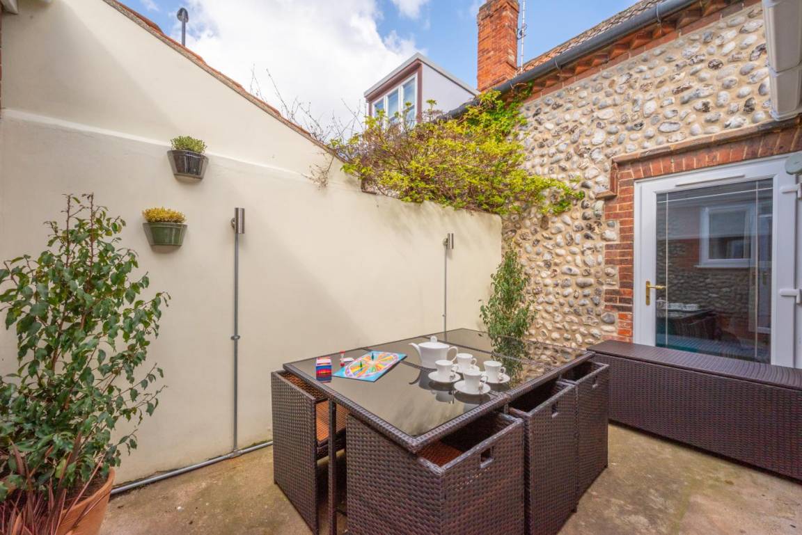 Cottage ∙ 4 Bedrooms ∙ 8 Guests - Sheringham