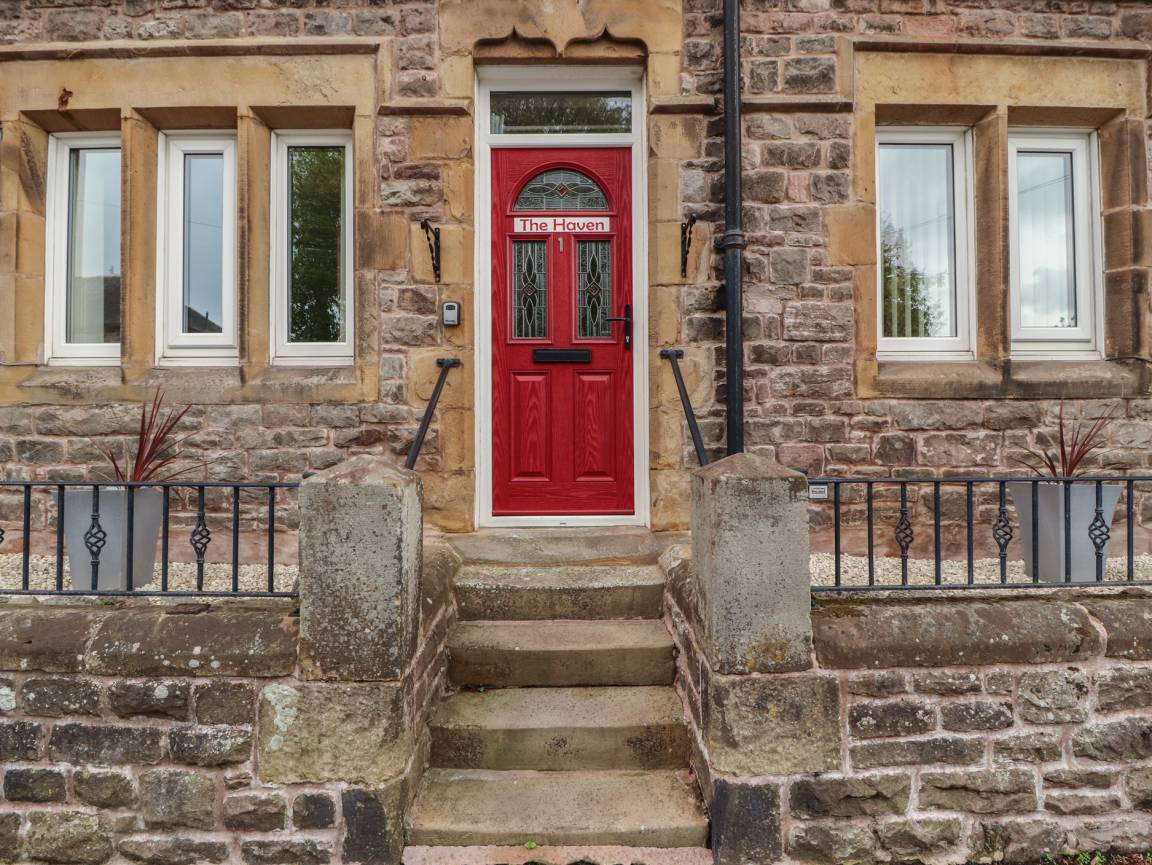 Cottage ∙ 2 Bedrooms ∙ 4 Guests - Morecambe