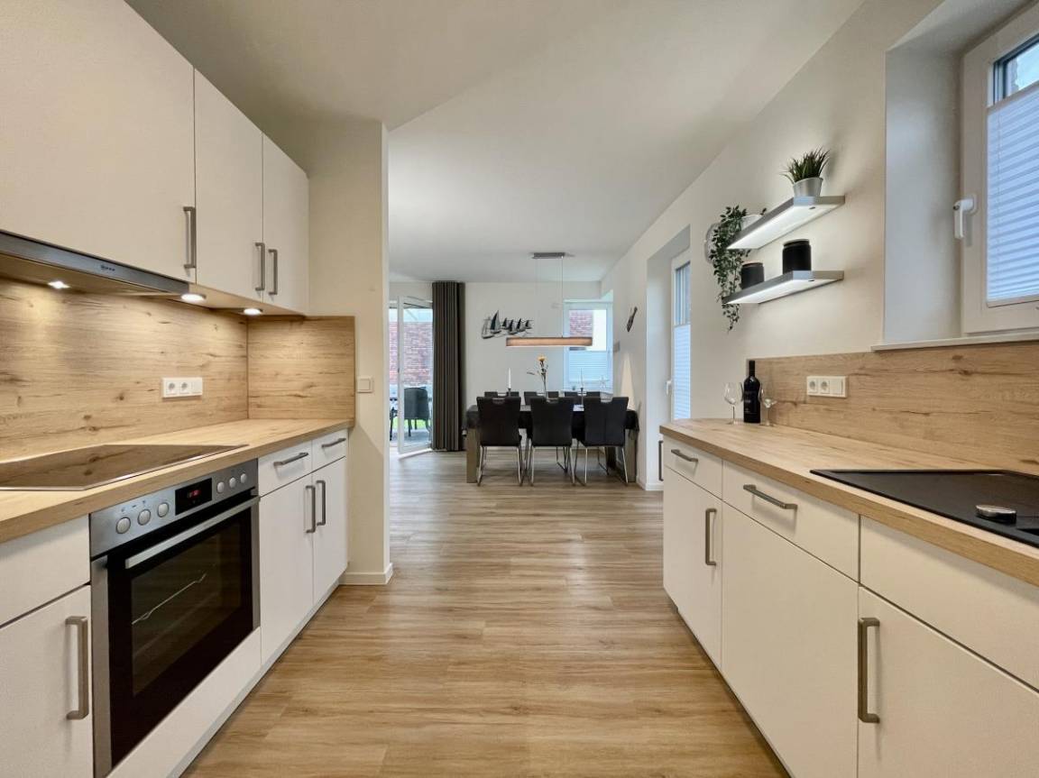 110 M² Ferienhaus ∙ 3 Schlafzimmer ∙ 6 Gäste - Nordenham