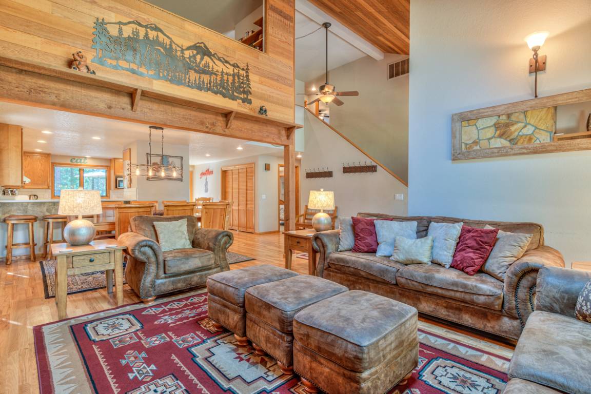 236 M² House ∙ 5 Bedrooms ∙ 12 Guests - Sunriver, OR