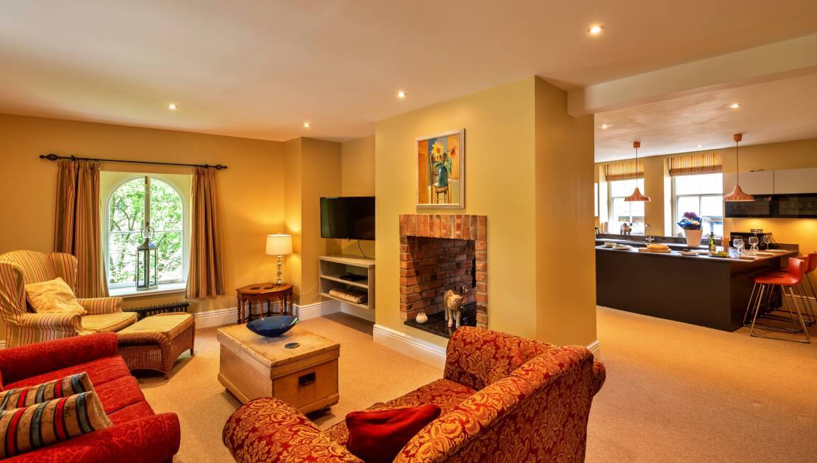 100 M² Apartment ∙ 3 Bedrooms ∙ 6 Guests - Buxton