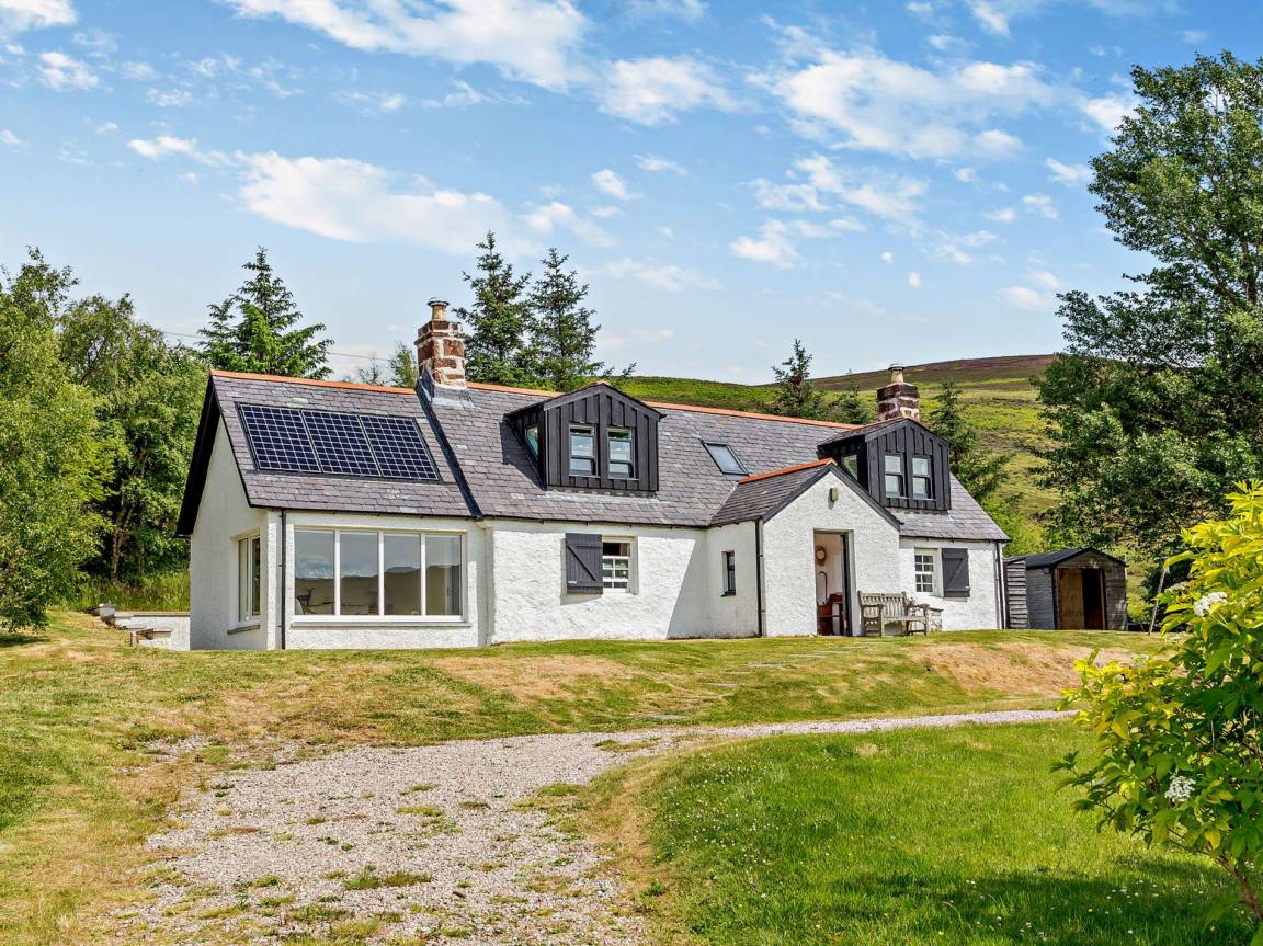 Cottage ∙ 3 Bedrooms ∙ 4 Guests - Helmsdale