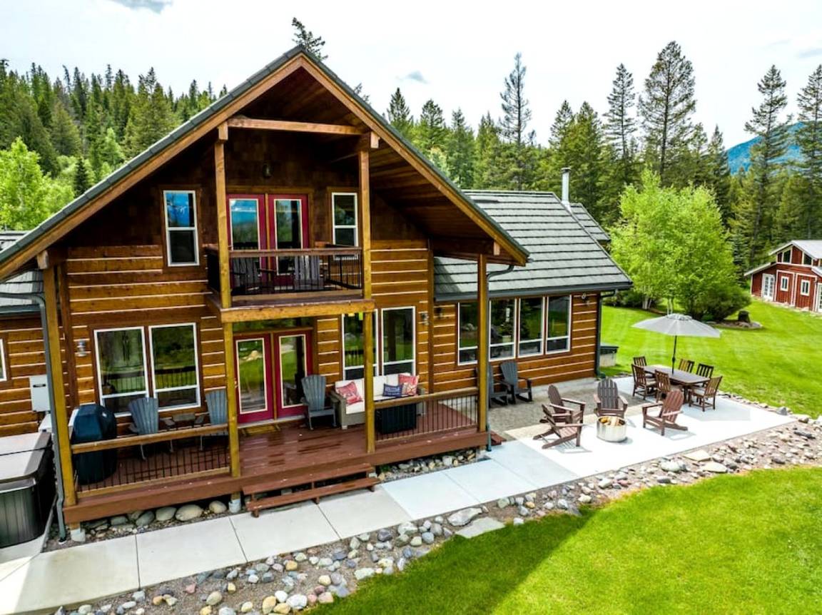 House ∙ 4 Bedrooms ∙ 9 Guests - West Glacier, MT