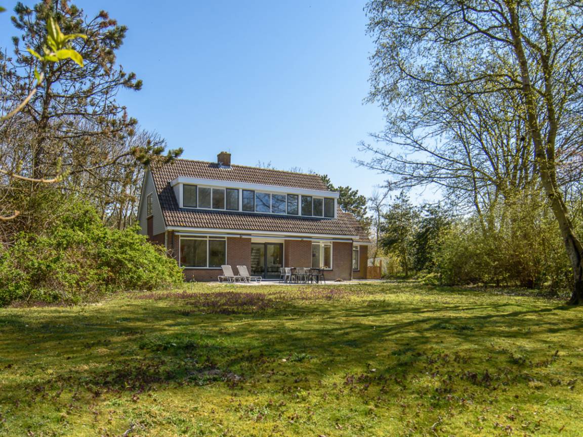 200 M² House ∙ 6 Bedrooms ∙ 10 Guests - Callantsoog
