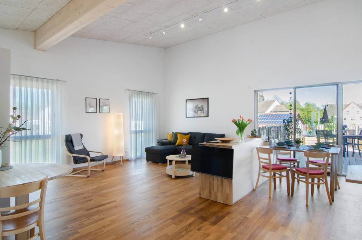 65 M² Ferienwohnung ∙ 1 Schlafzimmer ∙ 4 Gäste - Pfullendorf