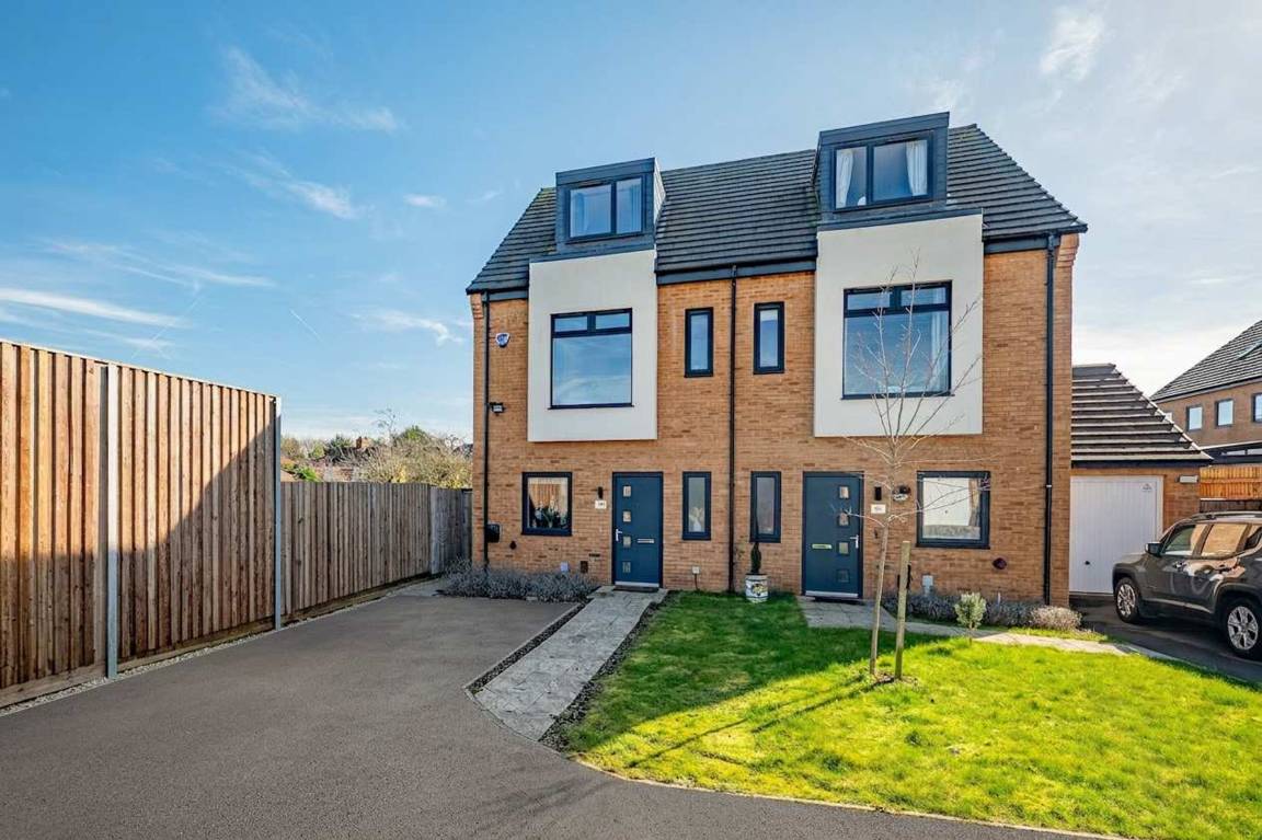 House ∙ 4 Bedrooms ∙ 9 Guests - The County Ground