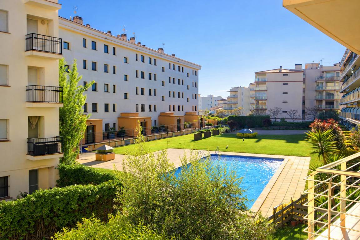 65 M² Apartment ∙ 2 Bedrooms ∙ 4 Guests - Roses